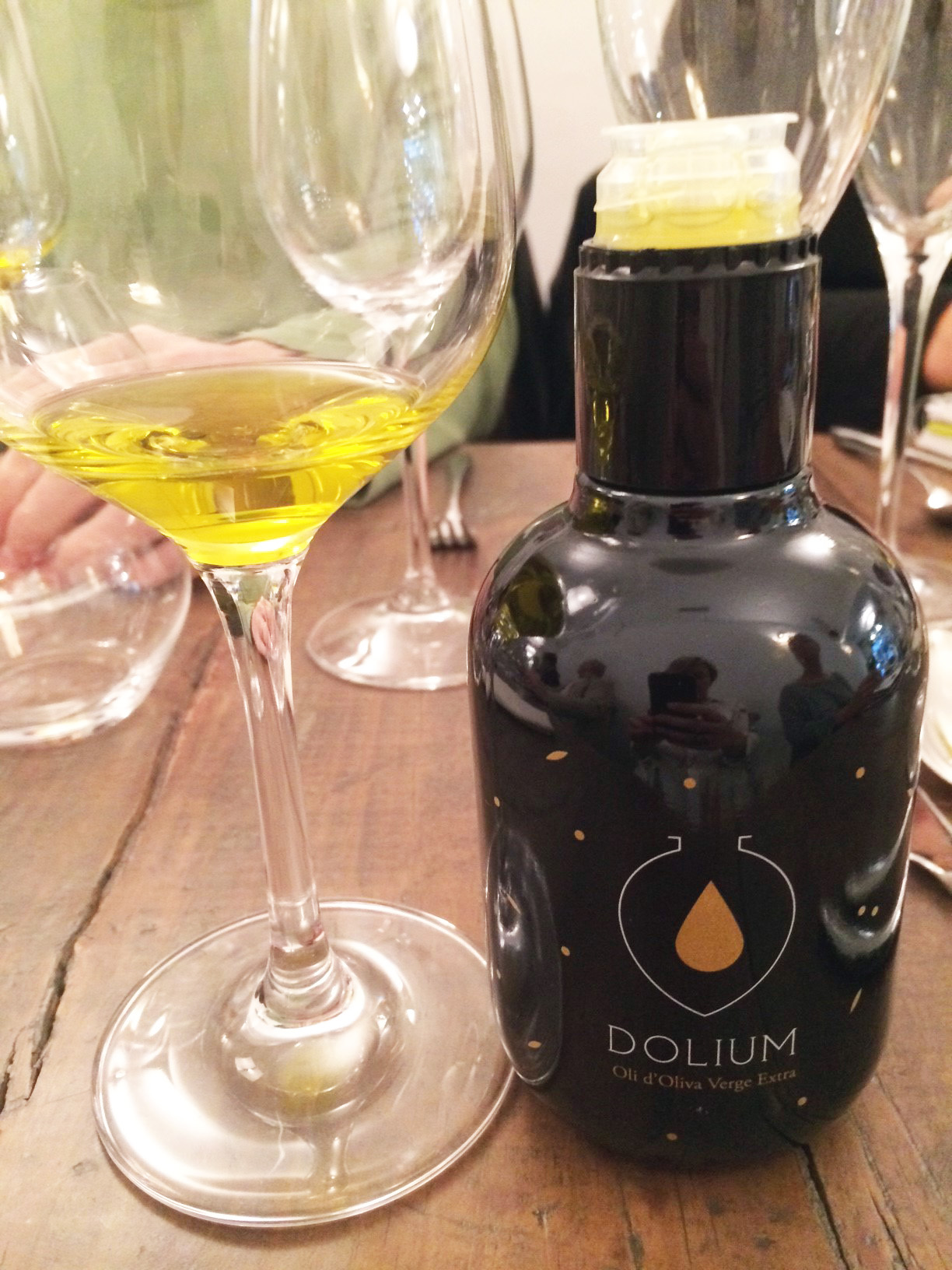 DOLIUM es presenta a Barcelona en un format d’esmorzar de forquilla ...